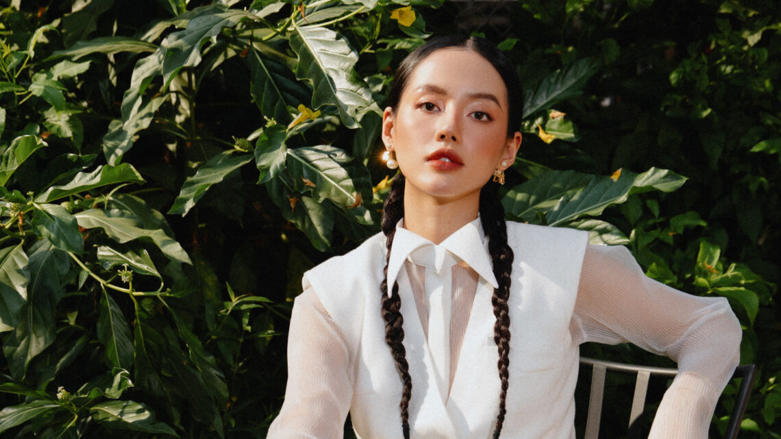 Nguyễn Đặng Khánh Linh - Cô Em Trendy: Đóa Hoa Nở Rộ Giữa Đại Lộ Thời ...