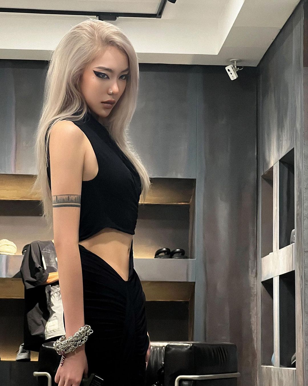 Rộ tin đồn MCK hẹn hò với bạn gái mới có cùng gu thời trang? - Street Vibe