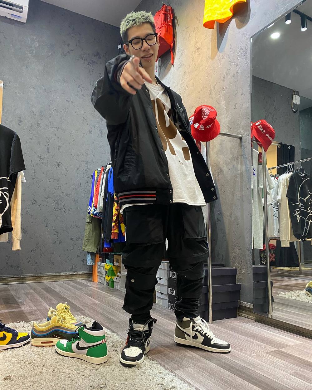 Thời trang MCK: Từ chàng Nger trở thành tín đồ của Rick Owens